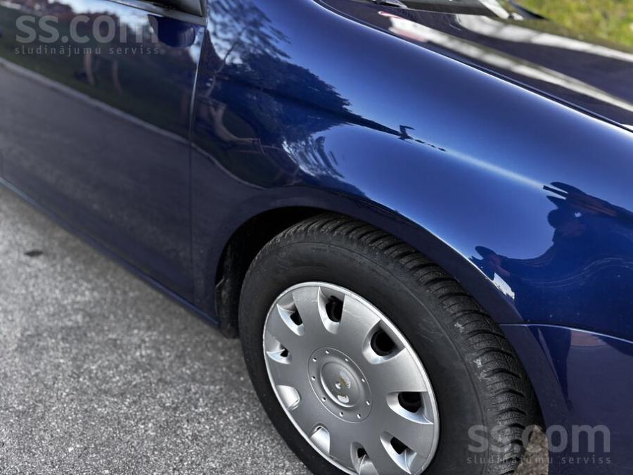 Blue Volkswagen Golf 2007 in Rezekne, with an engine capacity of 1.90 L and mileage of 258 thousand km for 3350 €, photo 17 on AUTOMOTO.COM.LV