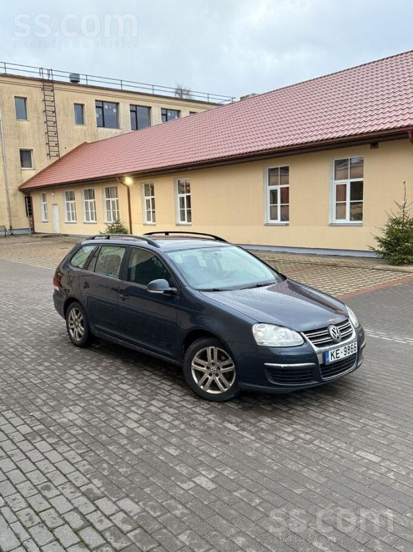 Zils Volkswagen Golf 2008 Kuldīga, ar dzinēja tilpumu 1.90 L un nobraukumu 330 tūkst. km par 1800 €, foto 2 vietnē AUTOMOTO.COM.LV