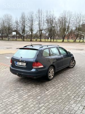 Blue Volkswagen Golf 2008 in Kuldiga, with an engine capacity of 1.90 L and mileage of 330 thousand km for 1800 €, photo 3 on AUTOMOTO.COM.LV