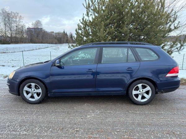 Zils Volkswagen Golf 2008 Viļņa, ar dzinēja tilpumu 1.90 L un nobraukumu 471 tūkst. km par 1850 €, foto 7 vietnē AUTOMOTO.COM.LV