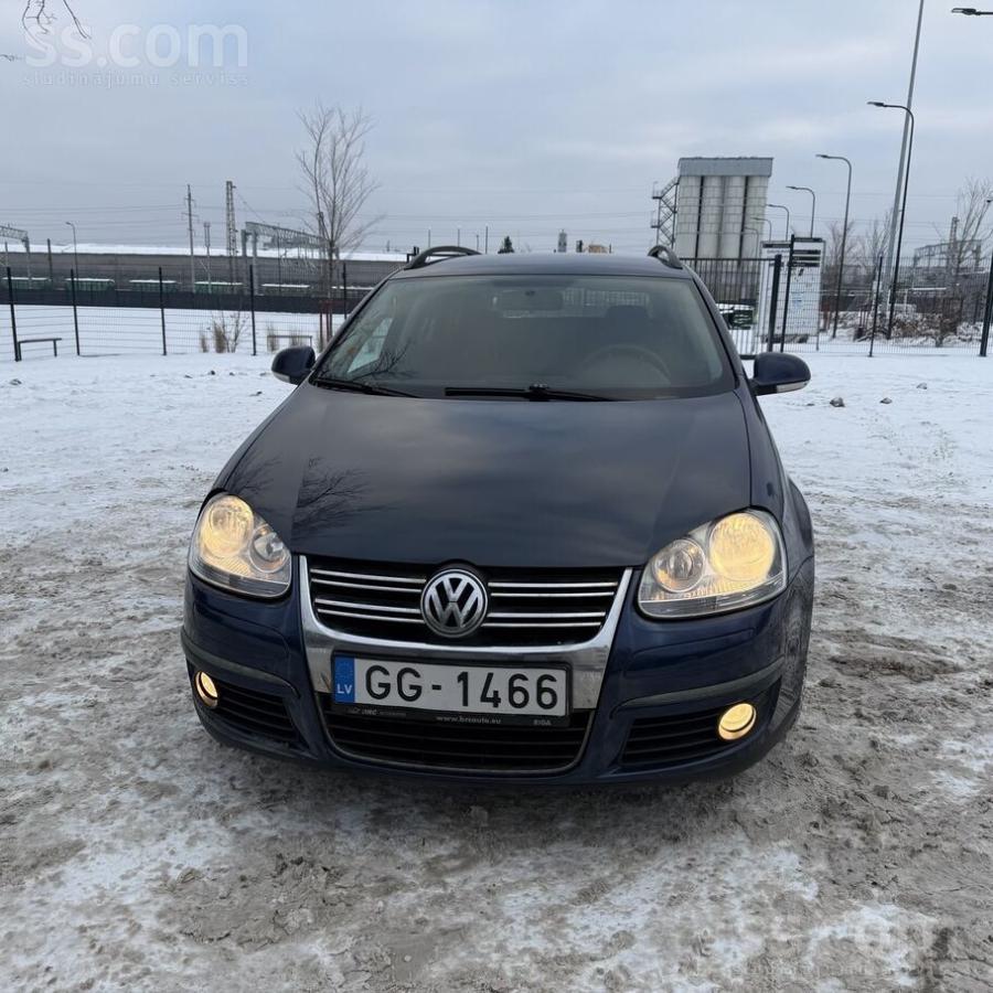 Zils Volkswagen Golf 2008 Rīga, ar dzinēja tilpumu 1.90 L un nobraukumu 550 tūkst. km par 2400 €, foto 1 vietnē AUTOMOTO.COM.LV