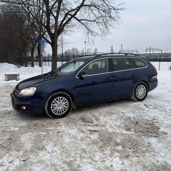 Zils Volkswagen Golf 2008 Rīga, ar dzinēja tilpumu 1.90 L un nobraukumu 550 tūkst. km par 2400 €, foto 2 vietnē AUTOMOTO.COM.LV