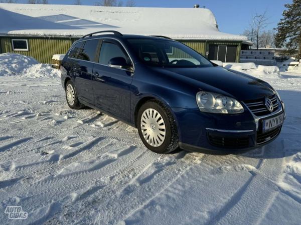 Blue Volkswagen Golf 2008 in Panevezys, with an engine capacity of 1.40 L and mileage of 246 thousand km for 2000 €, photo 1 on AUTOMOTO.COM.LV