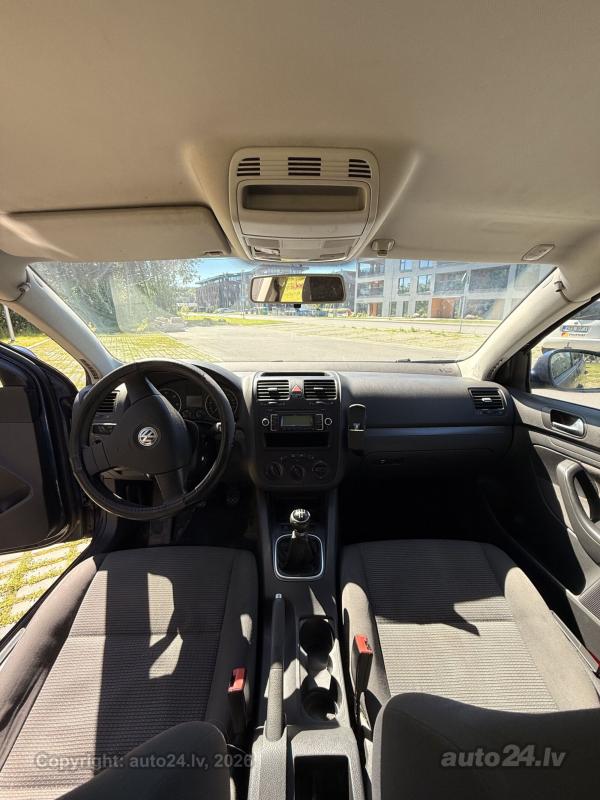 Blue Volkswagen Golf 2008 in Tallinn, with an engine capacity of 1.90 L and mileage of 288 thousand km for 3499 €, photo 8 on AUTOMOTO.COM.LV