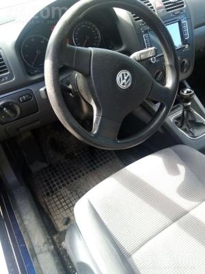 Zils Volkswagen Golf 2008 Rīga, ar dzinēja tilpumu 1.90 L un nobraukumu 234 tūkst. km par 2400 €, foto 6 vietnē AUTOMOTO.COM.LV