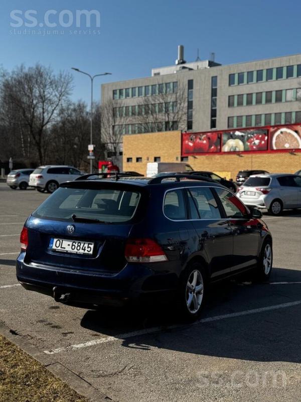 Blue Volkswagen Golf 2008 in Riga, with an engine capacity of 1.90 L and mileage of 447 thousand km for 1300 €, photo 4 on AUTOMOTO.COM.LV