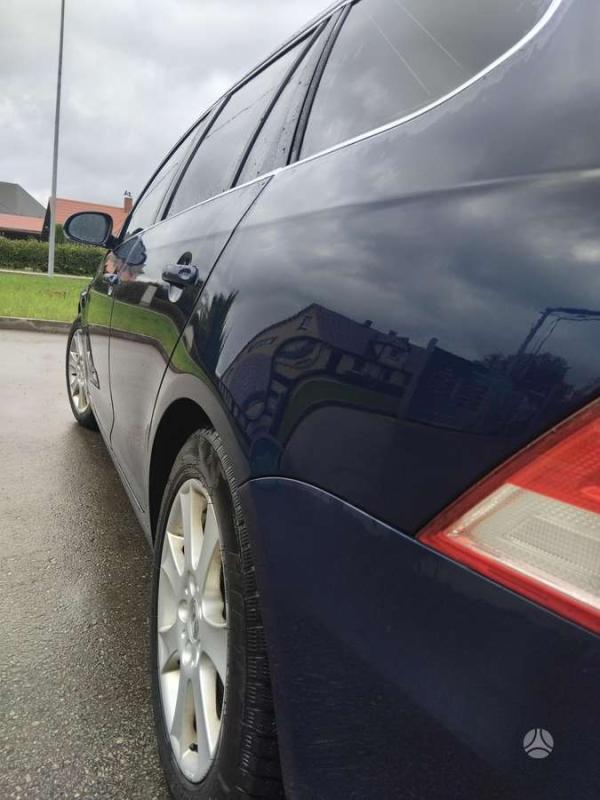 Blue Volkswagen Golf 2008 in Rokiskis, with an engine capacity of 2.00 L and mileage of 203 thousand km for 2500 €, photo 5 on AUTOMOTO.COM.LV