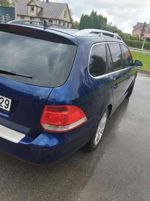 Blue Volkswagen Golf 2008 in Rokiskis, with an engine capacity of 2.00 L and mileage of 203 thousand km for 2500 €, photo 9 on AUTOMOTO.COM.LV
