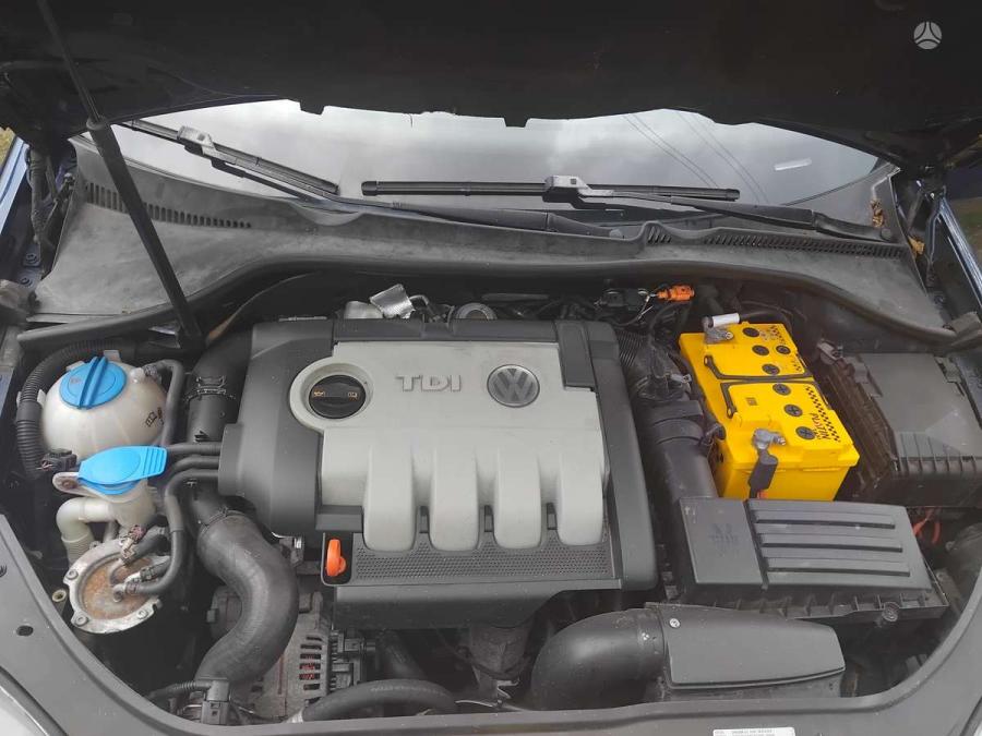 Zils Volkswagen Golf 2008 Rokiškis, ar dzinēja tilpumu 2.00 L un nobraukumu 203 tūkst. km par 2500 €, foto 24 vietnē AUTOMOTO.COM.LV