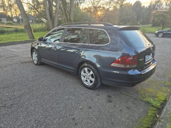 Zils Volkswagen Golf 2008 Kaišiadorys, ar dzinēja tilpumu 2.00 L un nobraukumu 327 tūkst. km par 1850 €, foto 4 vietnē AUTOMOTO.COM.LV