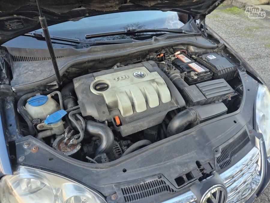 Zils Volkswagen Golf 2008 Kaišiadorys, ar dzinēja tilpumu 2.00 L un nobraukumu 327 tūkst. km par 1850 €, foto 27 vietnē AUTOMOTO.COM.LV