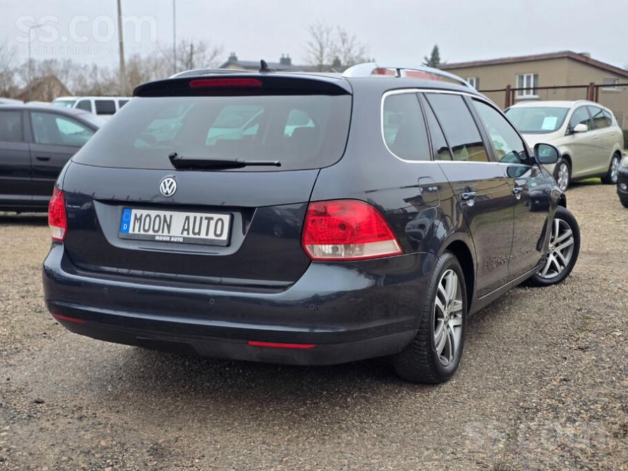 Blue Volkswagen Golf 2009 in Liepaja, with an engine capacity of 1.40 L and mileage of 0 thousand km for 3995 €, photo 2 on AUTOMOTO.COM.LV