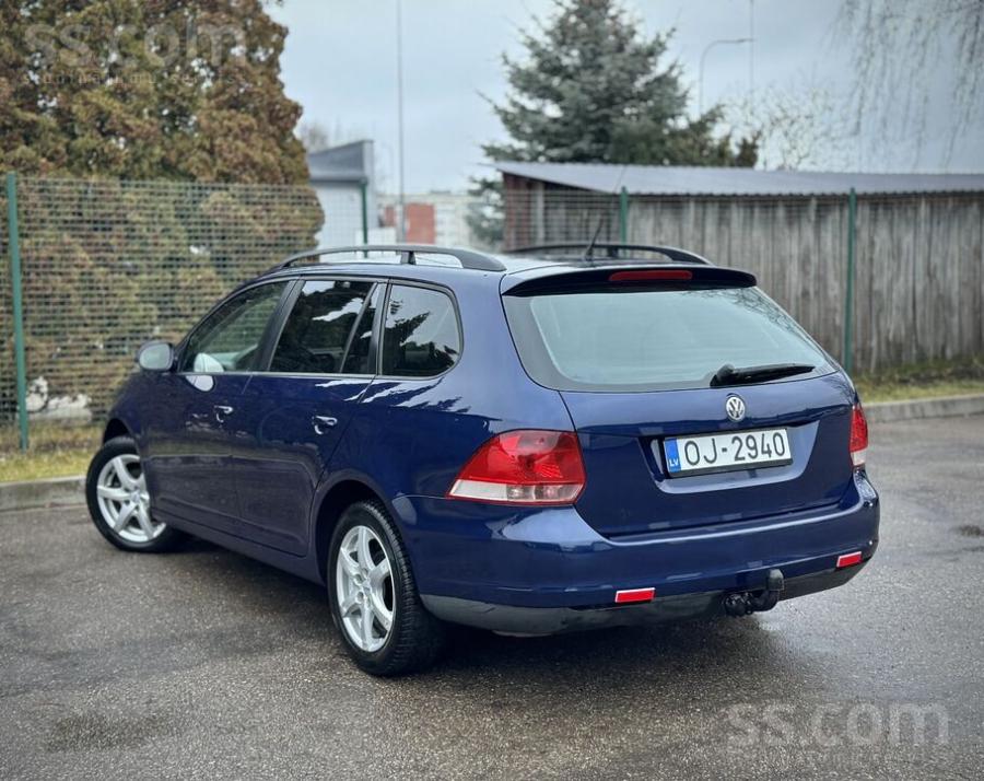Blue Volkswagen Golf 2009 in Jelgava, with an engine capacity of 1.90 L and mileage of 0 thousand km for 3950 €, photo 3 on AUTOMOTO.COM.LV