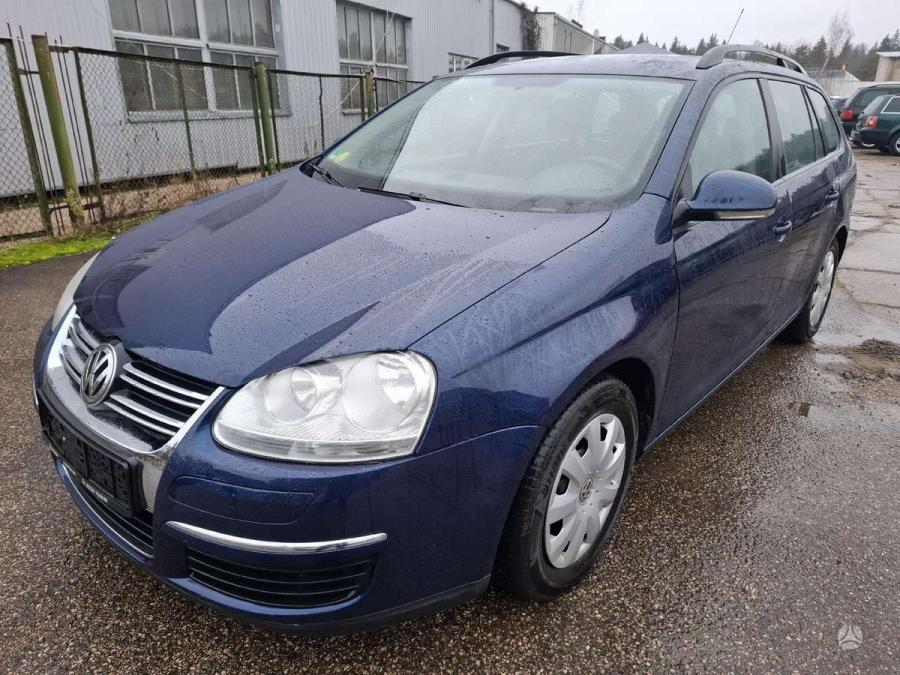 Blue Volkswagen Golf 2009 in Utena, with an engine capacity of 1.90 L and mileage of 290 thousand km for 2250 €, photo 1 on AUTOMOTO.COM.LV