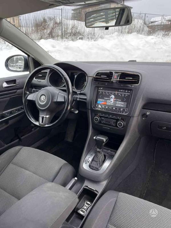 Zils Volkswagen Golf 2009 Viļņa, ar dzinēja tilpumu 1.97 L un nobraukumu 344 tūkst. km par 3300 €, foto 5 vietnē AUTOMOTO.COM.LV