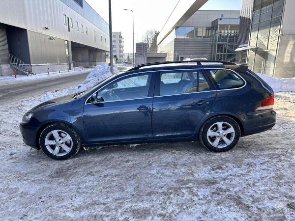 Zils Volkswagen Golf 2009 Viļņa, ar dzinēja tilpumu 2.00 L un nobraukumu 343 tūkst. km par 3500 €, foto 3 vietnē AUTOMOTO.COM.LV