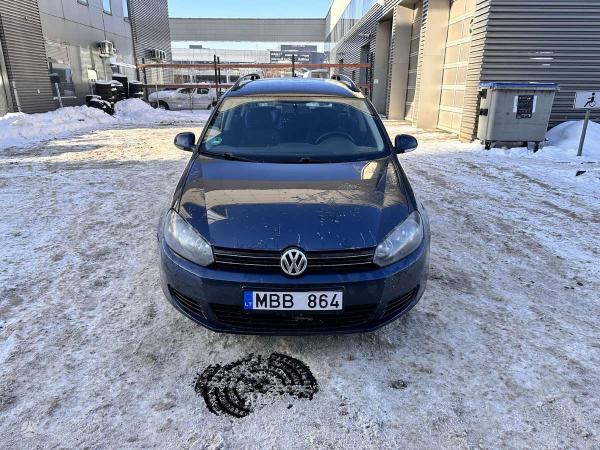 Zils Volkswagen Golf 2009 Viļņa, ar dzinēja tilpumu 2.00 L un nobraukumu 343 tūkst. km par 3500 €, foto 8 vietnē AUTOMOTO.COM.LV