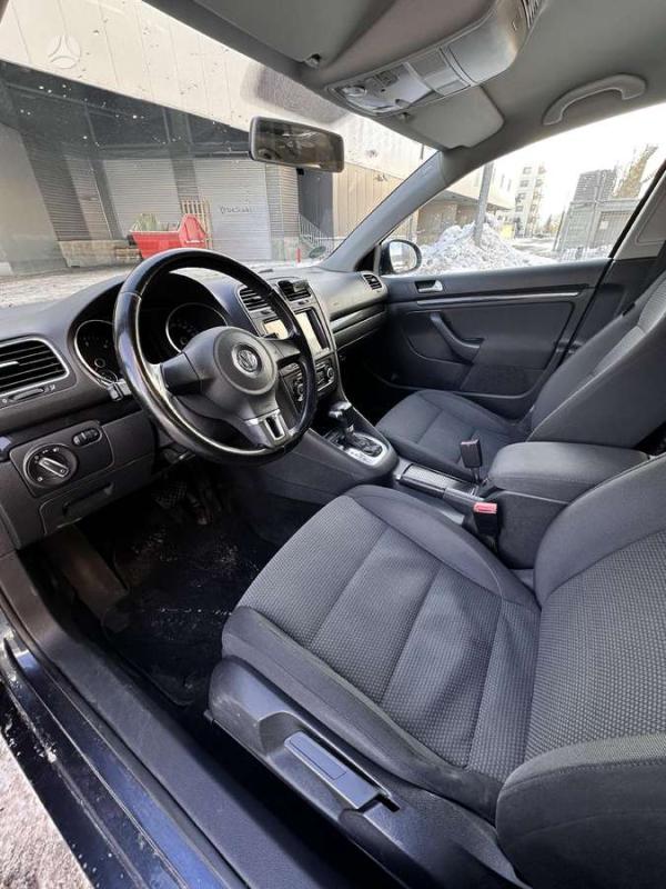 Zils Volkswagen Golf 2009 Viļņa, ar dzinēja tilpumu 2.00 L un nobraukumu 343 tūkst. km par 3500 €, foto 10 vietnē AUTOMOTO.COM.LV