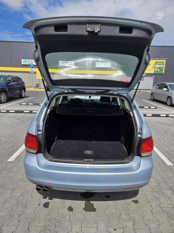 Zils Volkswagen Golf 2009 Kauņa, ar dzinēja tilpumu 1.97 L un nobraukumu 395 tūkst. km par 2600 €, foto 3 vietnē AUTOMOTO.COM.LV