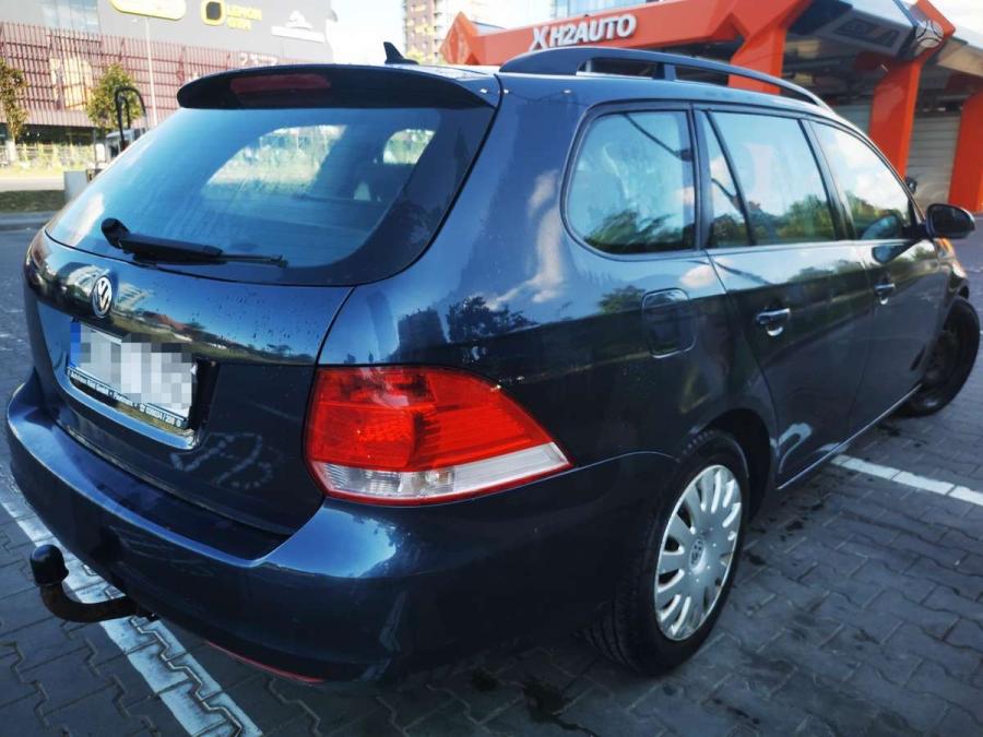Blue Volkswagen Golf 2009 in Vilnius, with an engine capacity of 1.90 L and mileage of 315 thousand km for 2850 €, photo 6 on AUTOMOTO.COM.LV