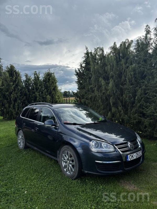 Blue Volkswagen Golf 2009 in Cesis, with an engine capacity of 1.40 L and mileage of 405 thousand km for 850 €, photo 1 on AUTOMOTO.COM.LV