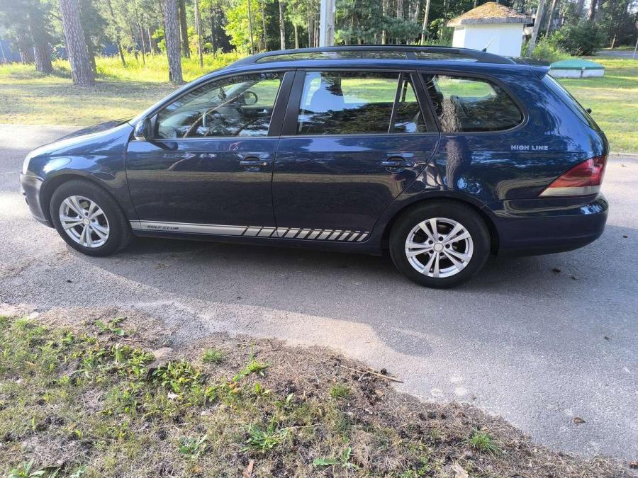 Blue Volkswagen Golf 2009 in Kaunas, with an engine capacity of 1.90 L and mileage of 221 thousand km for 2400 €, photo 6 on AUTOMOTO.COM.LV