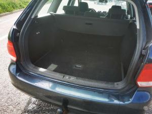 Blue Volkswagen Golf 2009 in Vilnius, with an engine capacity of 1.90 L and mileage of 300 thousand km for 2850 €, photo 6 on AUTOMOTO.COM.LV