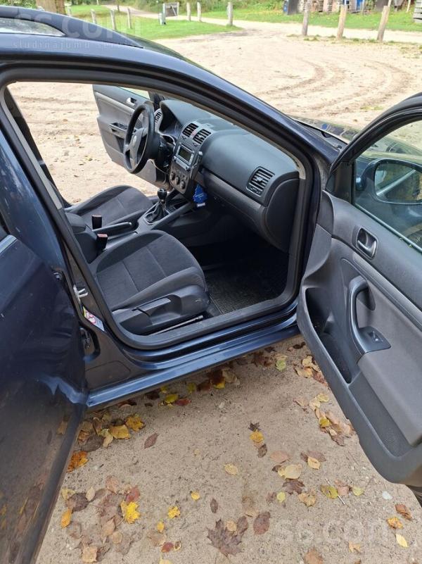 Zils Volkswagen Golf 2009 Rīga, ar dzinēja tilpumu 1.90 L un nobraukumu 390 tūkst. km par 2100 €, foto 1 vietnē AUTOMOTO.COM.LV