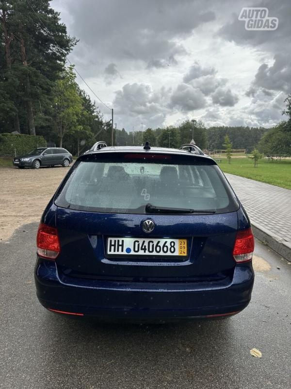 Volkswagen Golf 2009 Mažeikiai vietnē Zils Volkswagen Golf 2009 Mažeikiai, ar dzinēja tilpumu 1.90 L un nobraukumu 326 tūkst. km par 3100 €, foto 7 vietnē AUTOMOTO.COM.LV