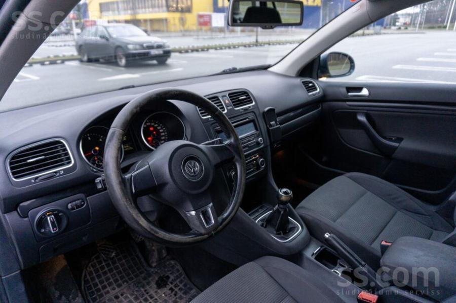 Zils Volkswagen Golf 2010 Rīga, ar dzinēja tilpumu 2.00 L un nobraukumu 448 tūkst. km par 2990 €, foto 9 vietnē AUTOMOTO.COM.LV