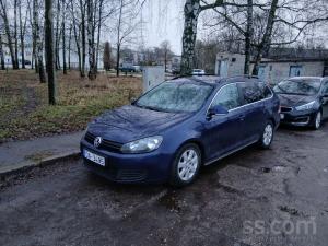 Zils Volkswagen Golf 2010 Rīga, ar dzinēja tilpumu 1.60 L un nobraukumu 330 tūkst. km par 1850 €, foto  vietnē AUTOMOTO.COM.LV