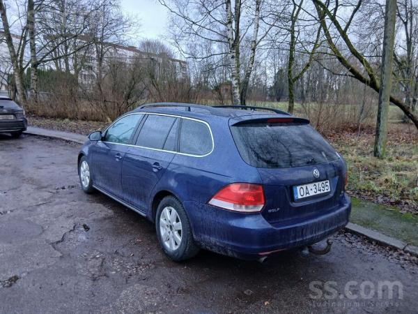Blue Volkswagen Golf 2010 in Riga, with an engine capacity of 1.60 L and mileage of 330 thousand km for 1850 €, photo 3 on AUTOMOTO.COM.LV