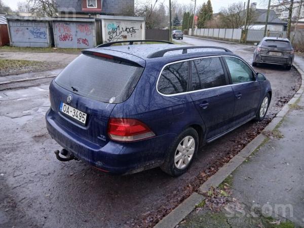 Blue Volkswagen Golf 2010 in Riga, with an engine capacity of 1.60 L and mileage of 330 thousand km for 1850 €, photo 4 on AUTOMOTO.COM.LV