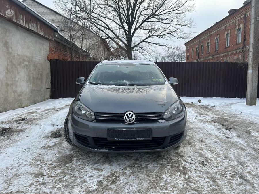 Blue Volkswagen Golf 2010 in Vilkaviskis, with an engine capacity of 1.60 L and mileage of 247 thousand km for 5000 €, photo 2 on AUTOMOTO.COM.LV