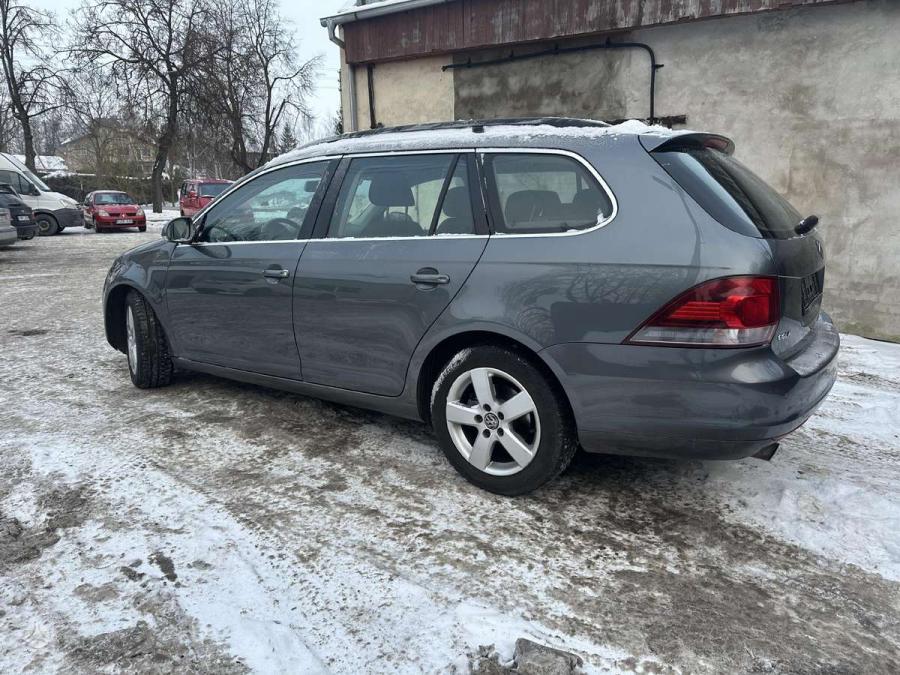 Blue Volkswagen Golf 2010 in Vilkaviskis, with an engine capacity of 1.60 L and mileage of 247 thousand km for 5000 €, photo 11 on AUTOMOTO.COM.LV