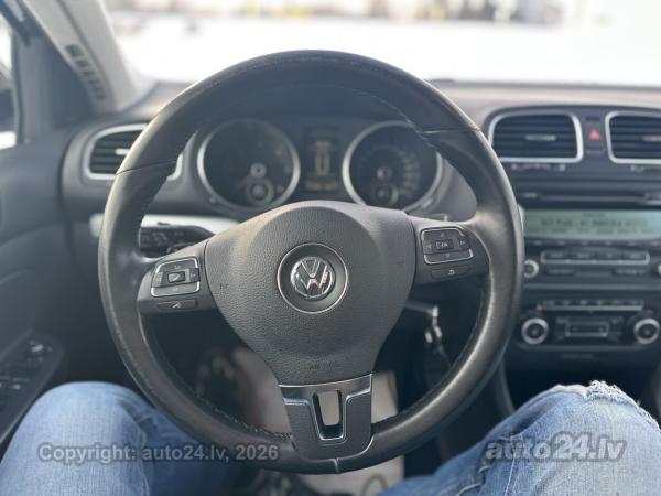 Blue Volkswagen Golf 2010 in Tartu, with an engine capacity of 2.00 L and mileage of 310 thousand km for 5250 €, photo 8 on AUTOMOTO.COM.LV