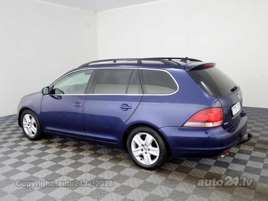 Blue Volkswagen Golf 2010 in Tallinn, with an engine capacity of 2.00 L and mileage of 349 thousand km for 1999 €, photo 4 on AUTOMOTO.COM.LV