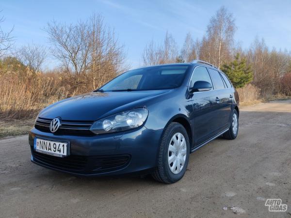 Zils Volkswagen Golf 2010 Viļņa, ar dzinēja tilpumu 1.60 L un nobraukumu 215 tūkst. km par 3499 €, foto 1 vietnē AUTOMOTO.COM.LV
