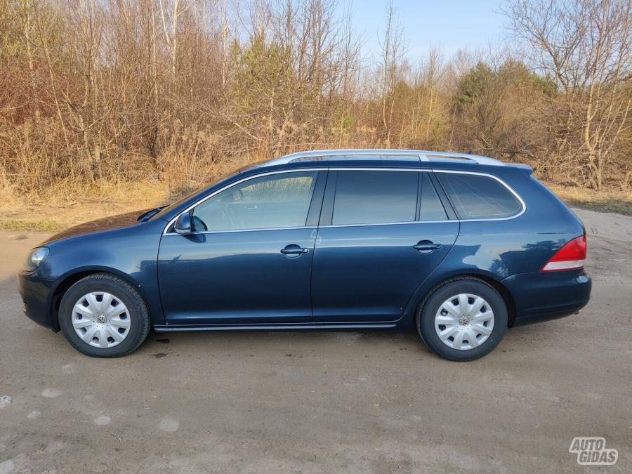 Blue Volkswagen Golf 2010 in Vilnius, with an engine capacity of 1.60 L and mileage of 215 thousand km for 3499 €, photo 8 on AUTOMOTO.COM.LV