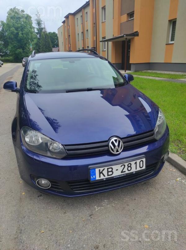 Blue Volkswagen Golf 2010 in Riga, with an engine capacity of 1.60 L and mileage of 300 thousand km for 3500 €, photo 8 on AUTOMOTO.COM.LV