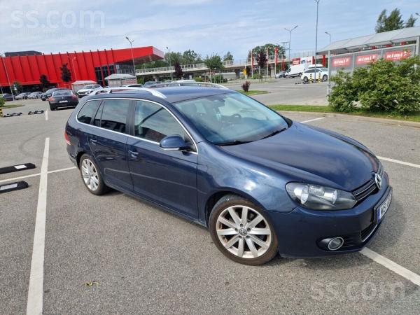 Zils Volkswagen Golf 2010 Rīga, ar dzinēja tilpumu 2.00 L un nobraukumu 257 tūkst. km par 4500 €, foto 1 vietnē AUTOMOTO.COM.LV