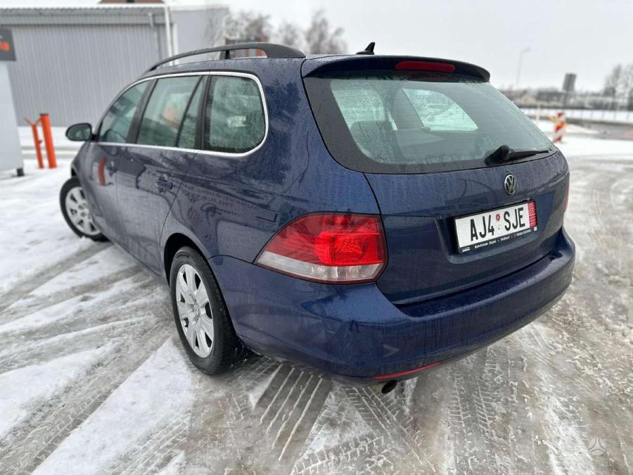 Zils Volkswagen Golf 2011 Marijampole, ar dzinēja tilpumu 1.60 L un nobraukumu 260 tūkst. km par 3699 €, foto 6 vietnē AUTOMOTO.COM.LV
