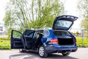 Zils Volkswagen Golf 2011 Rīga, ar dzinēja tilpumu 1.60 L un nobraukumu 335 tūkst. km par 4790 €, foto 10 vietnē AUTOMOTO.COM.LV
