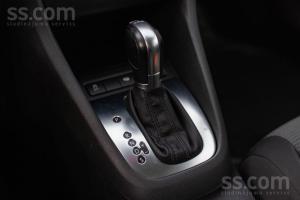 Zils Volkswagen Golf 2011 Rīga, ar dzinēja tilpumu 1.60 L un nobraukumu 335 tūkst. km par 4790 €, foto 22 vietnē AUTOMOTO.COM.LV