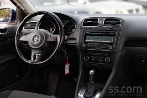 Zils Volkswagen Golf 2011 Rīga, ar dzinēja tilpumu 1.60 L un nobraukumu 335 tūkst. km par 4790 €, foto 24 vietnē AUTOMOTO.COM.LV