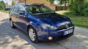 Blue Volkswagen Golf 2011 in Daugavpils, with an engine capacity of 1.60 L and mileage of 305 thousand km for 3450 €, photo 4 on AUTOMOTO.COM.LV