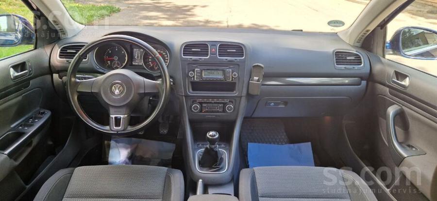 Blue Volkswagen Golf 2011 in Daugavpils, with an engine capacity of 1.60 L and mileage of 305 thousand km for 3450 €, photo 14 on AUTOMOTO.COM.LV