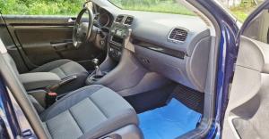 Blue Volkswagen Golf 2011 in Daugavpils, with an engine capacity of 1.60 L and mileage of 305 thousand km for 3450 €, photo 16 on AUTOMOTO.COM.LV