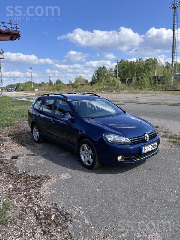 Zils Volkswagen Golf 2011 Rīga, ar dzinēja tilpumu 1.40 L un nobraukumu 395 tūkst. km par 1800 €, foto 1 vietnē AUTOMOTO.COM.LV