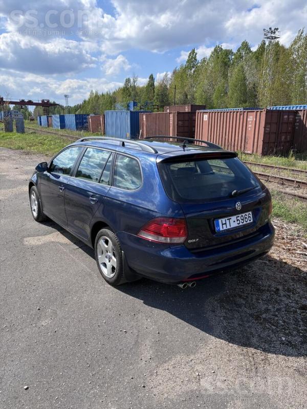Zils Volkswagen Golf 2011 Rīga, ar dzinēja tilpumu 1.40 L un nobraukumu 395 tūkst. km par 1800 €, foto 3 vietnē AUTOMOTO.COM.LV